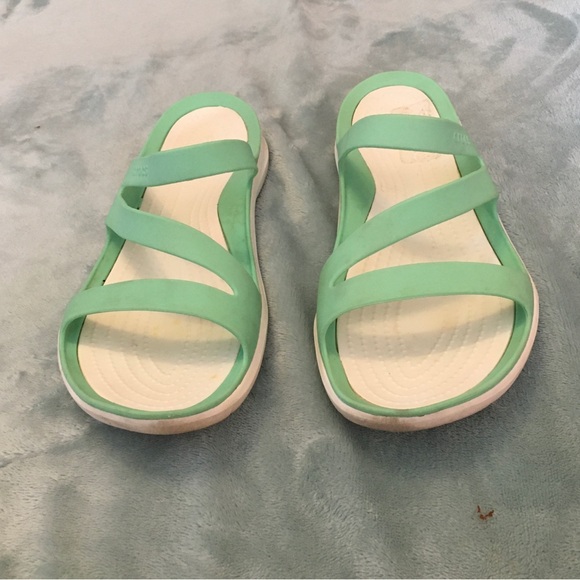 CROCS | Shoes | Light Green Ladies Crocs Sandals Size 9 | Poshmark